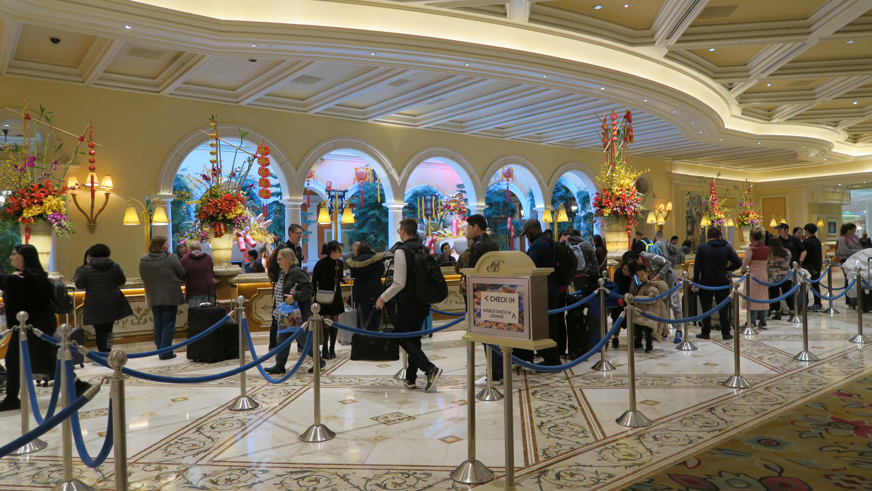 Self check-in Hotel guest-friendly PMS hotel lobby | Self check-in ...